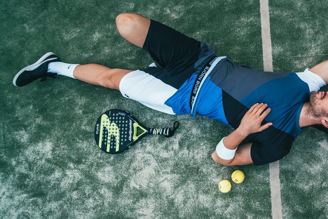 Warum Padelsport das perfekte Ganzkörper-Workout für jedes Alter ist ...